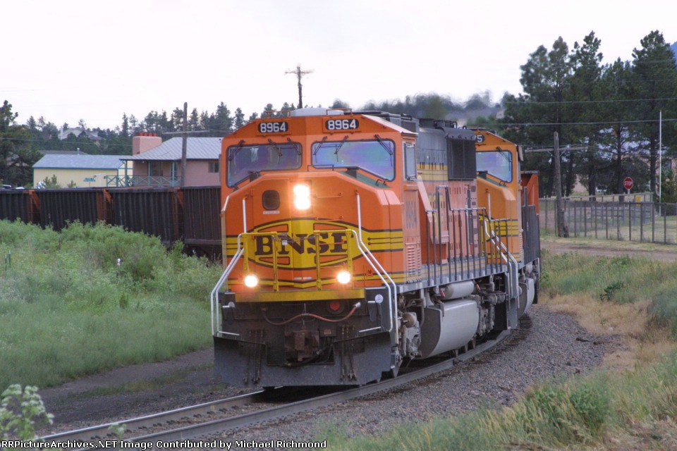BNSF 8964